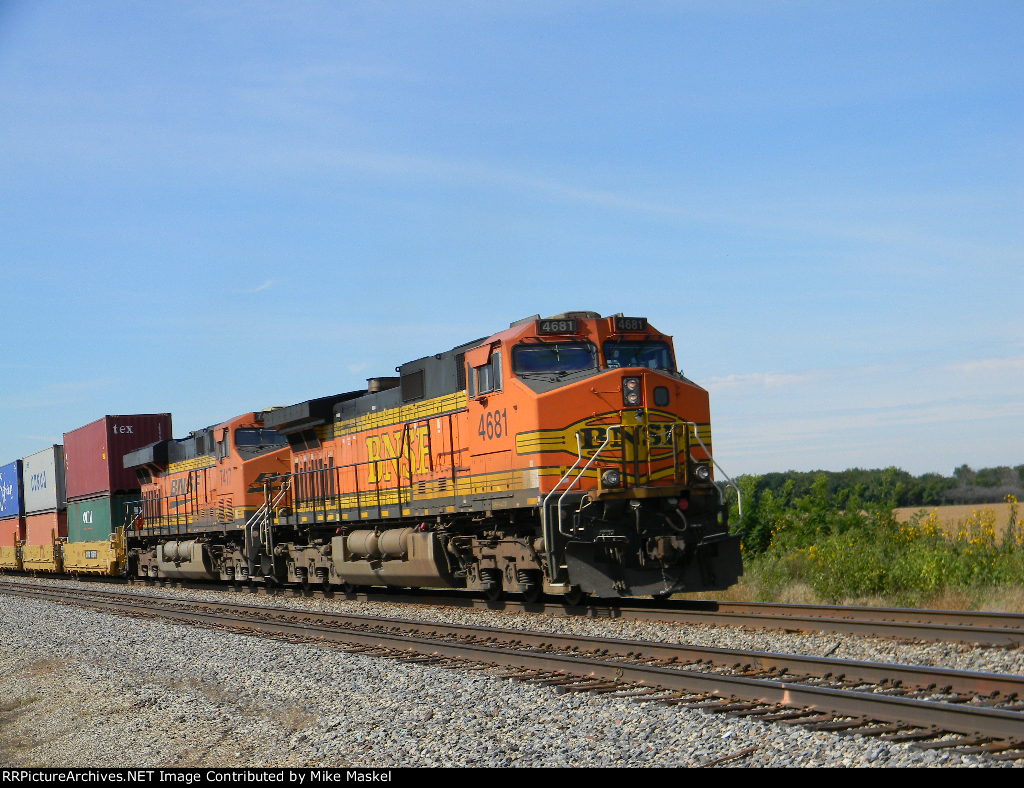 BNSF 4681